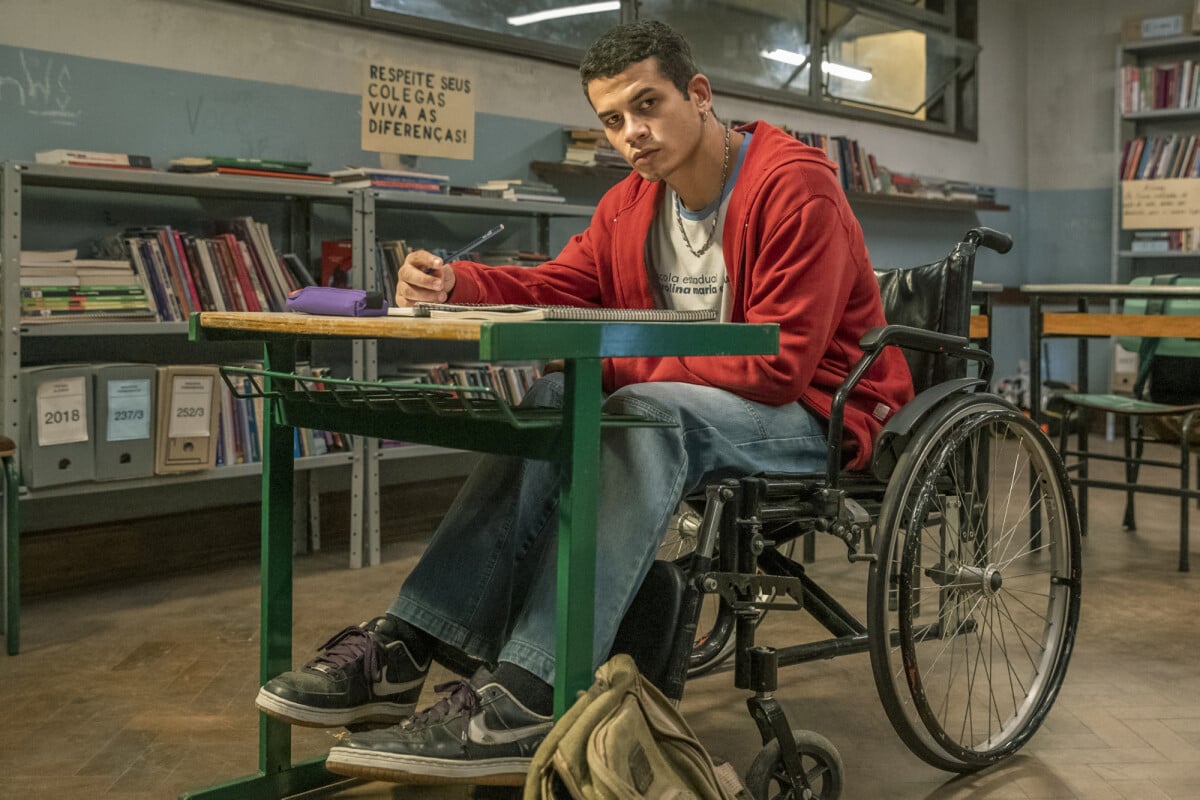 Foto: Elzio Vieira interpretou o Wallace na série 'Segunda Chamada ...