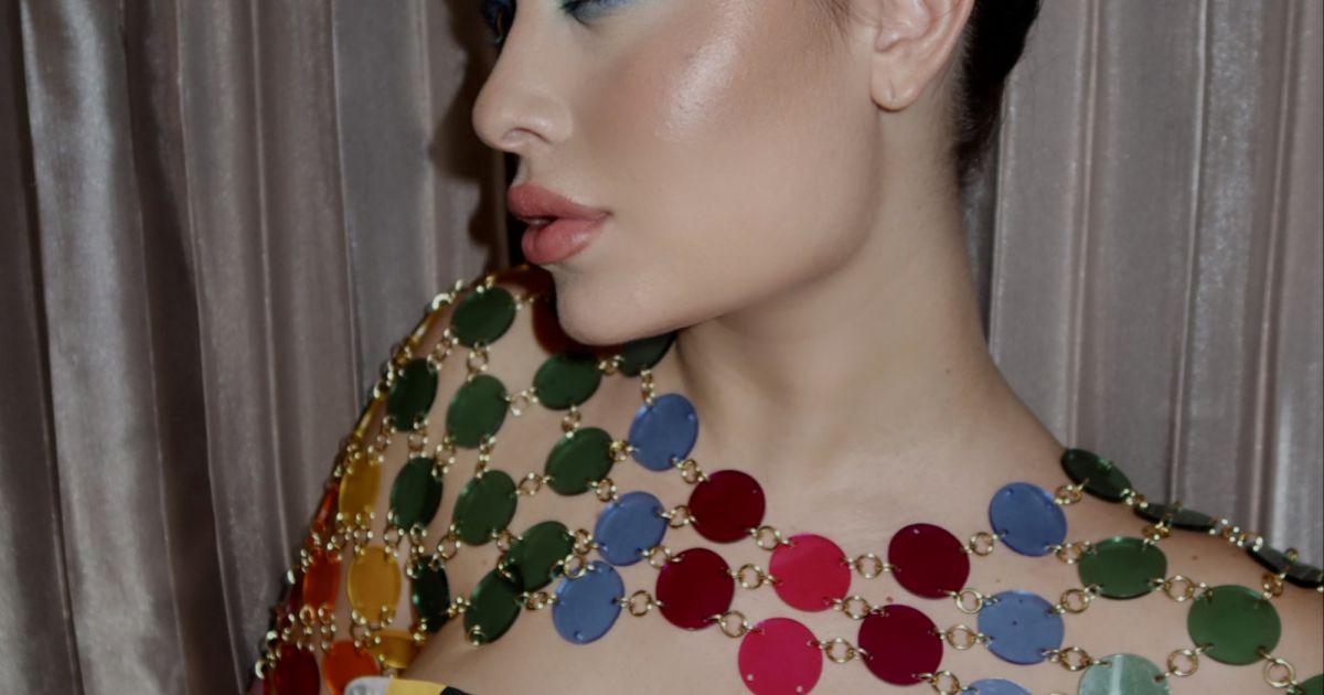 Make da influenciadora Maria Braz também tinha pele iluminada - Purepeople