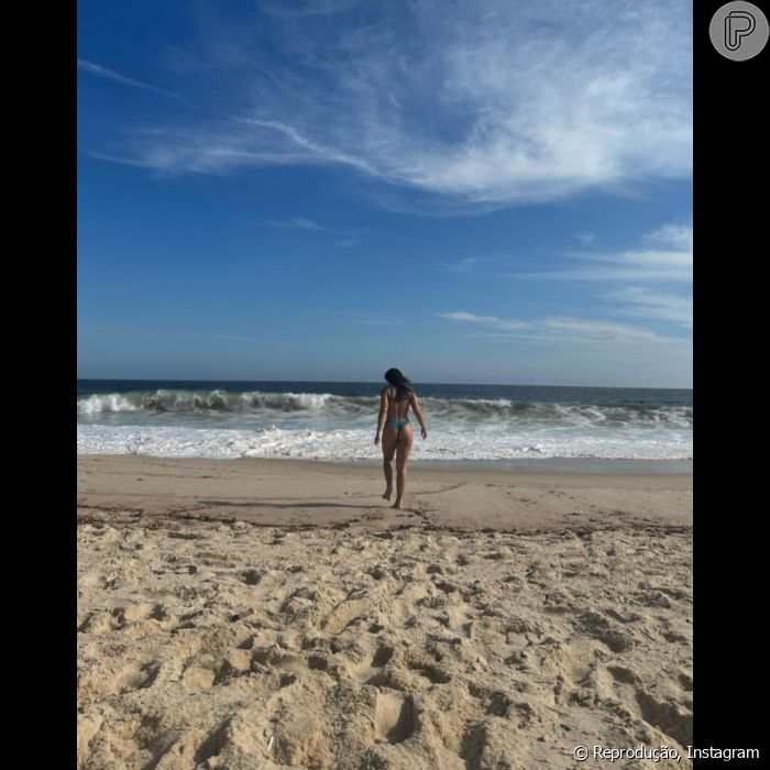 Larissa Manoela exibe o bumbum empinado em fotos de biquíni nas redes sociais - Purepeople