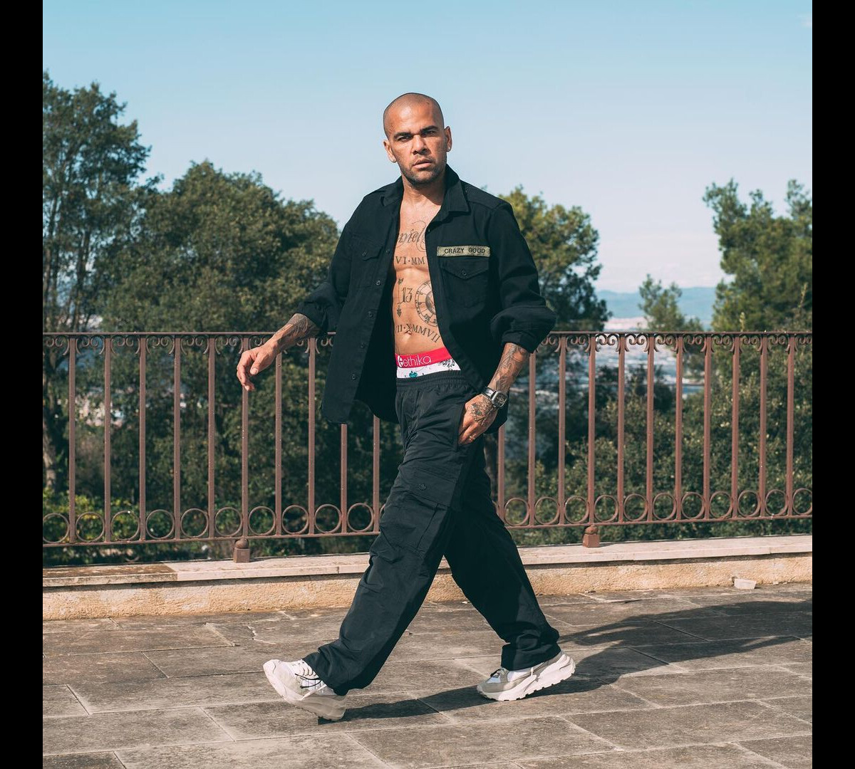 Foto: Daniel Alves já apresentou quatro versões diferentes em seus ...