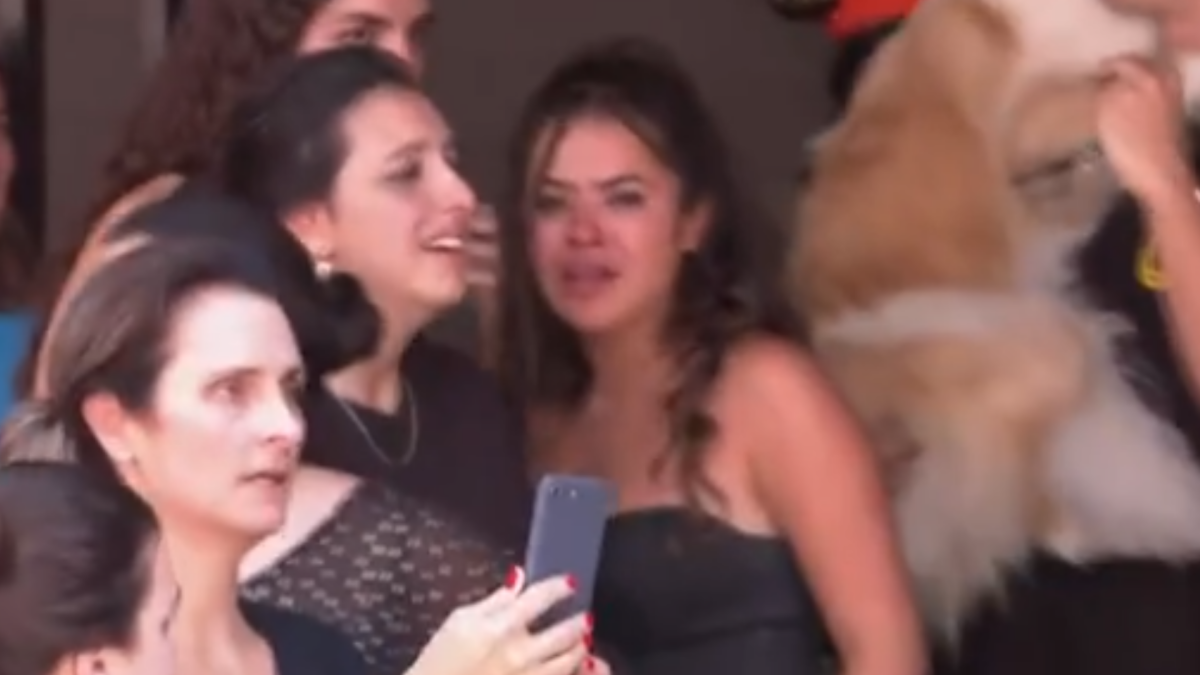 Foto: Maisa foi uma das três jovens a conseguir escapar das chamas mais rapidamente - Purepeople