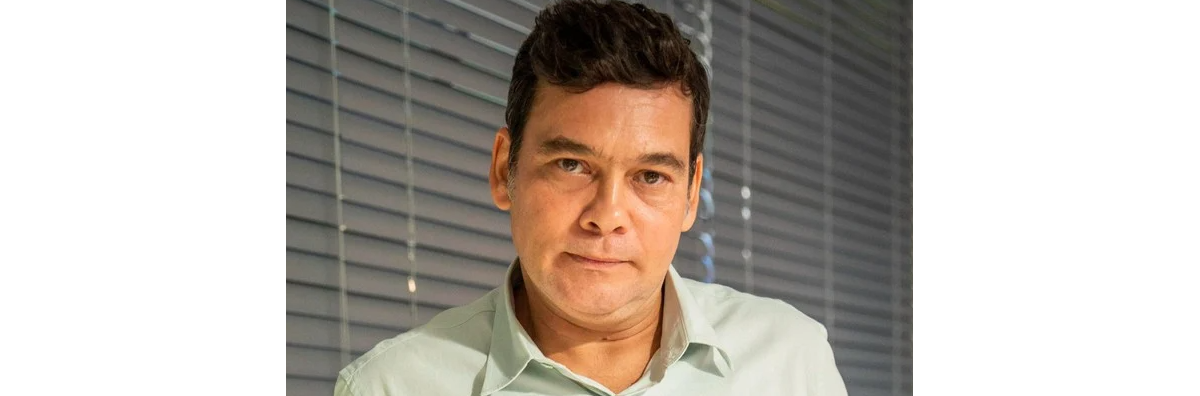 Foto: Tadeu (Claudio Gabriel) faz chantagem com Marino (Leandro Lima ...