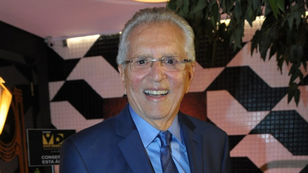 Foto: O que aconteceu com Carlos Alberto de Nóbrega? Dono de 'A Praça é ...