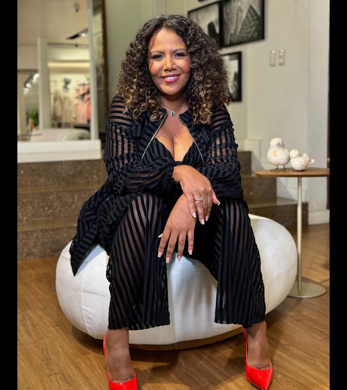 Foto: Novo visual de Mani Reggo agradou os fãs, que a elogiaram e ...