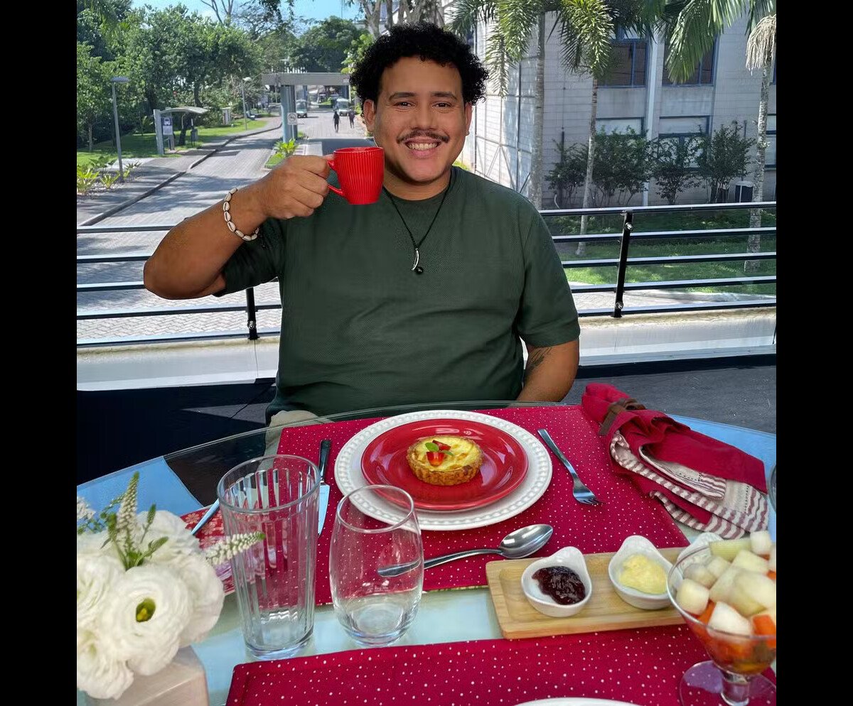 Foto: Lucas Buda, último eliminado do 'BBB 24', participou do 'Mais ...