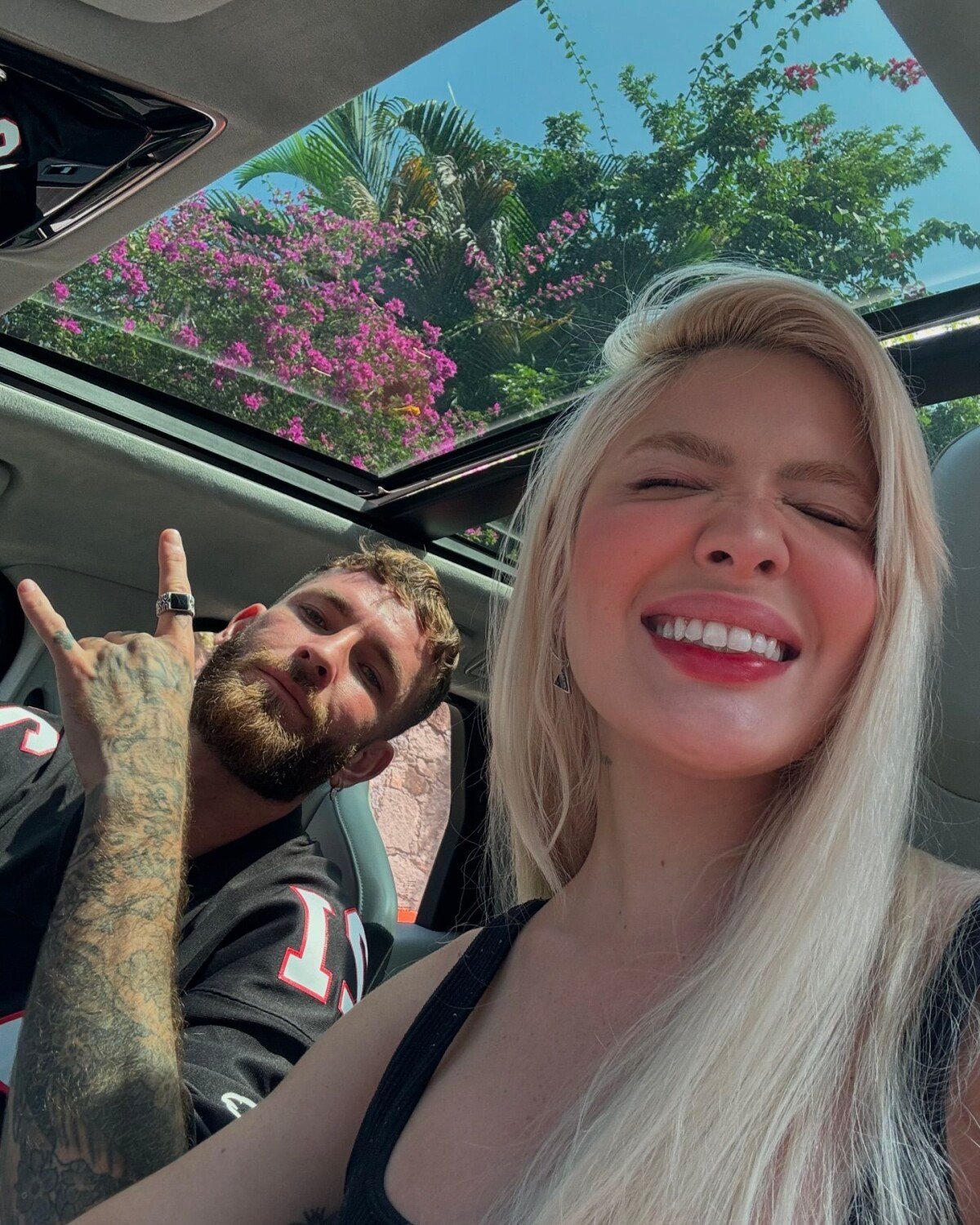 Foto: Karoline Lima atualmente namora o jogador Léo Pereira - Purepeople