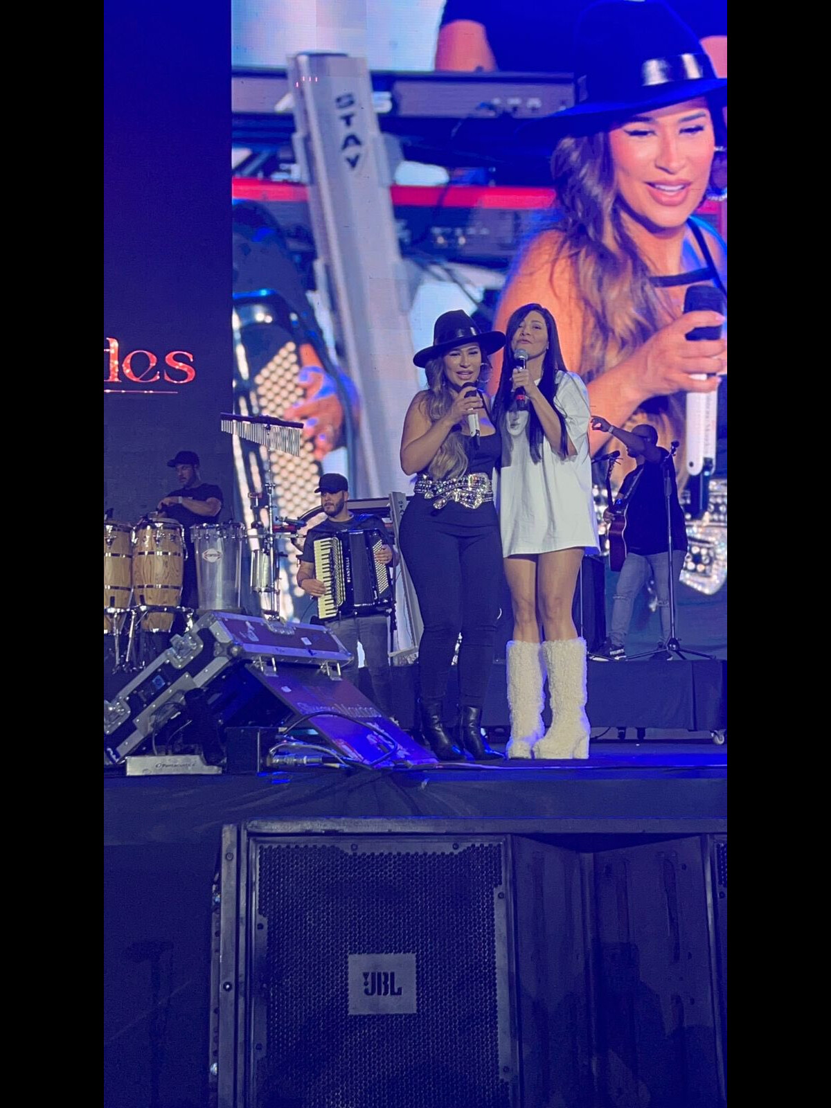 Foto: Reencontro de Simone e Simaria aconteceu em um show da dupla ...