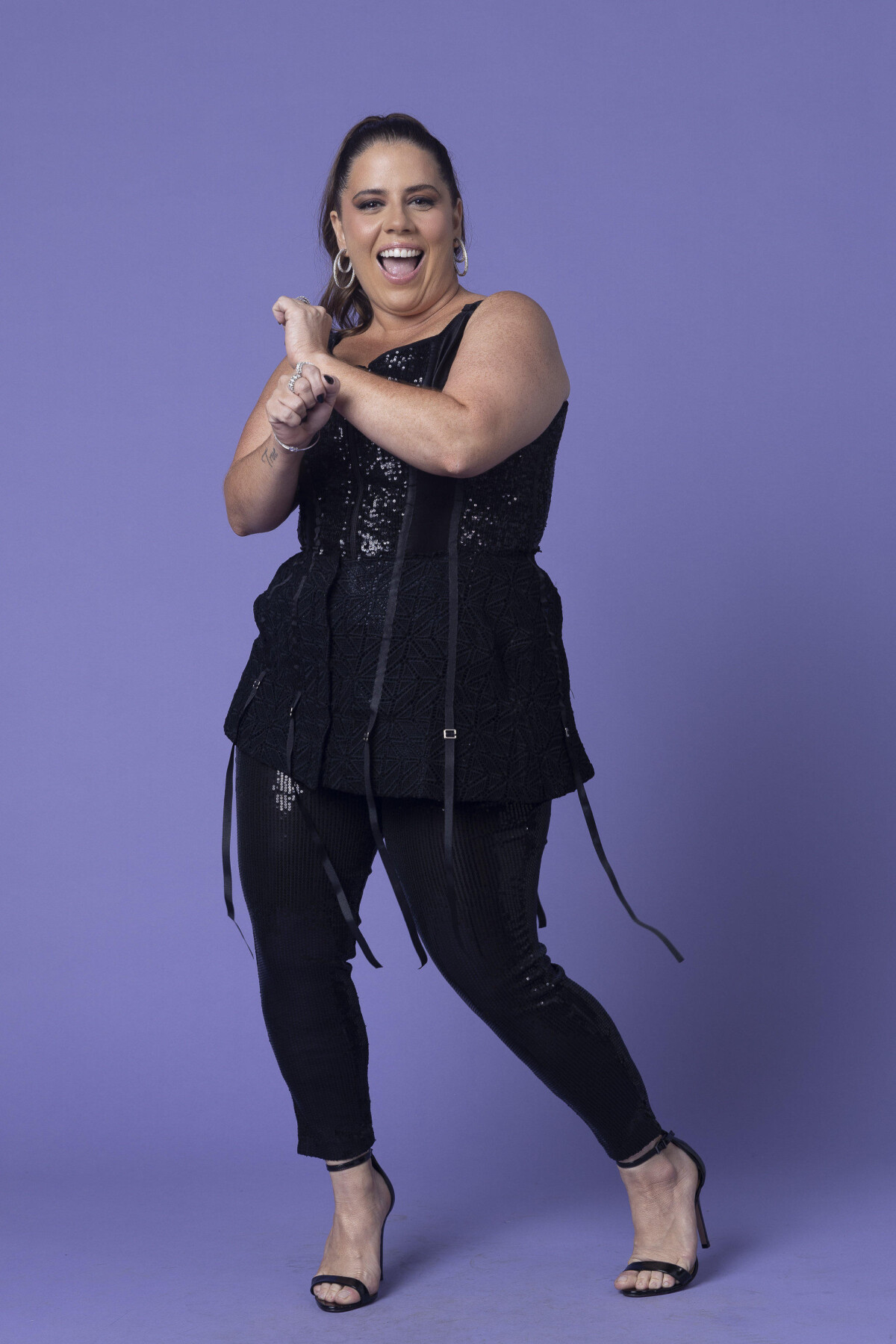 Foto: Tati Machado é a menina da foto! - Purepeople