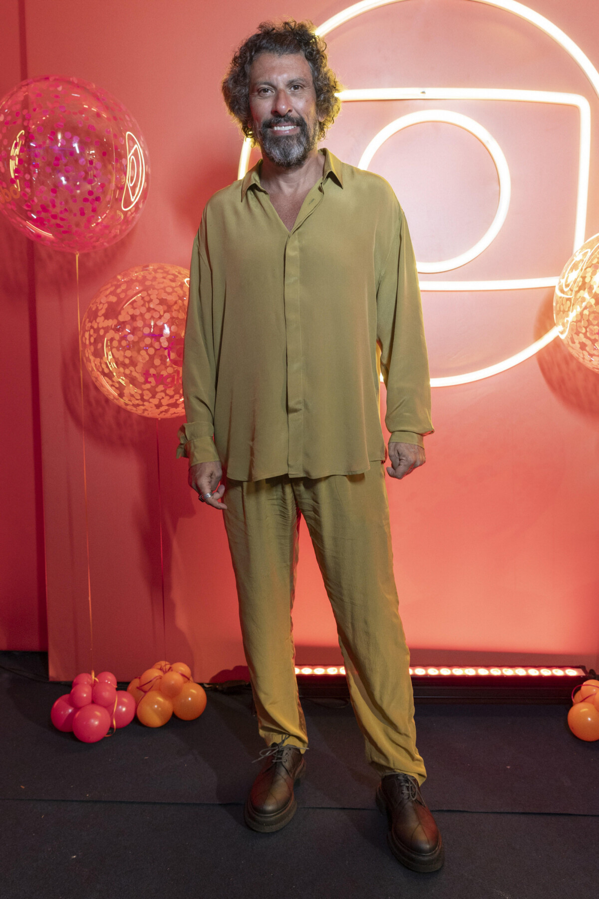 Foto: Milhem Cortaz questionou uma página que chamou a famosa de atriz ...