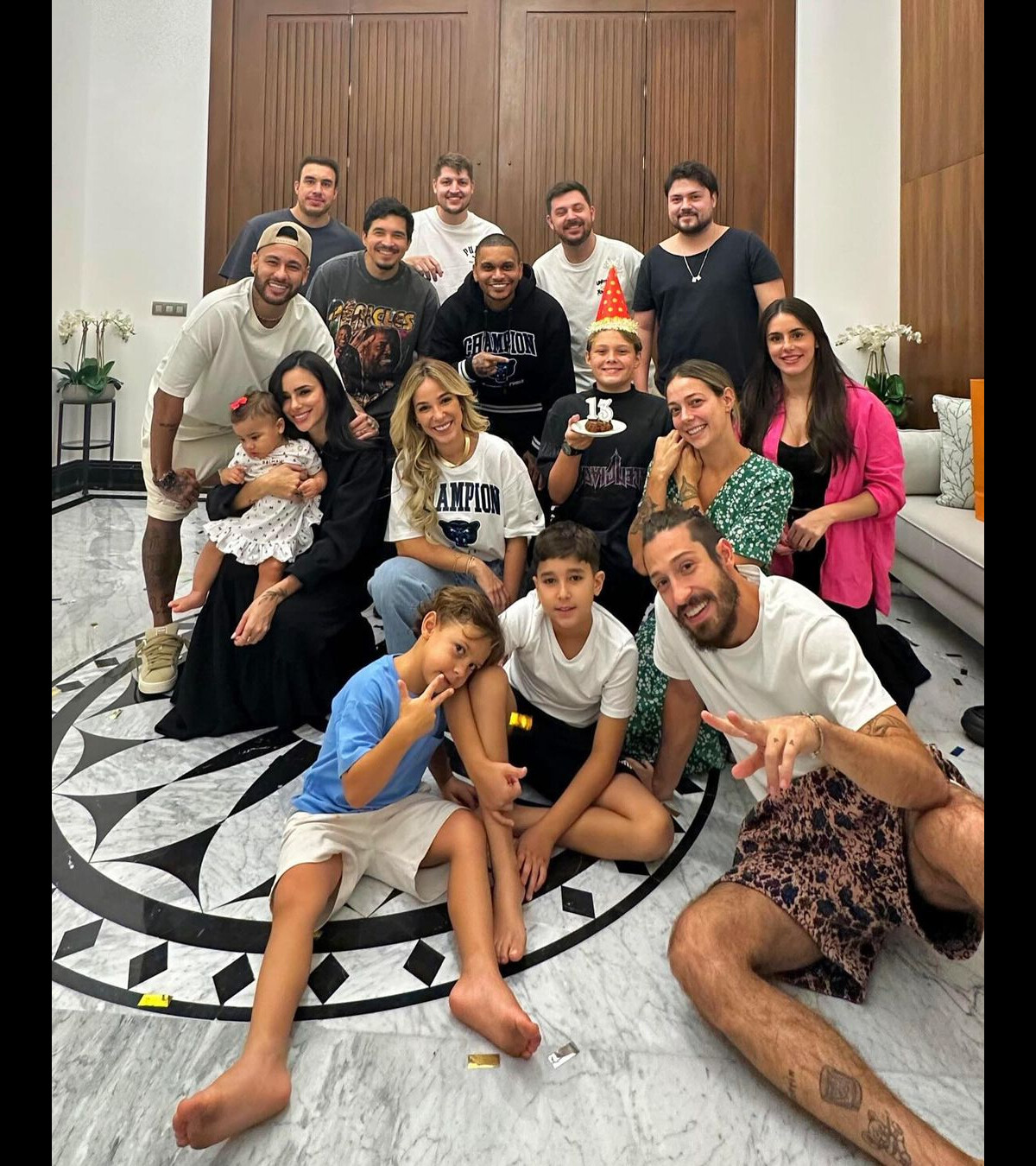 Foto: Davi Lucca comemorou a chegada dos seus 13 anos ao lado de amigos ...