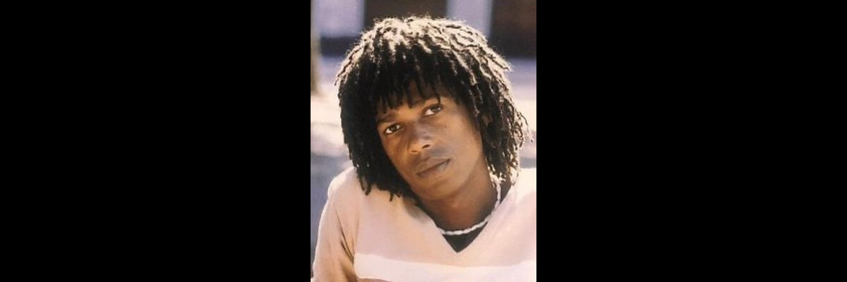 Foto: Djavan é cantor de MPB - Purepeople