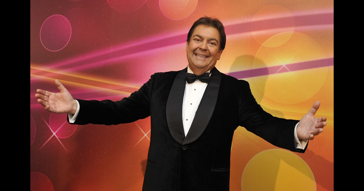 Fausto Silva comemora 63 anos nesta quinta (2); veja fotos do ...