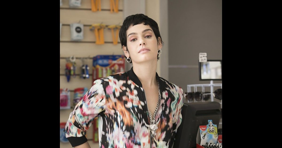 Flávia (Maria Flor) critica Tiago (Humberto Carrão) ao vê-lo com ...