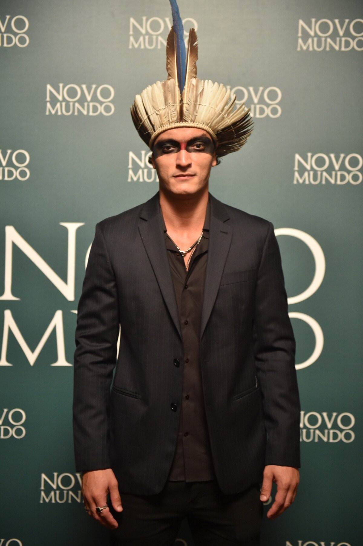 Foto: Allan Souza Lima é o Cacique Ubirajara na novela 'Novo Mundo ...