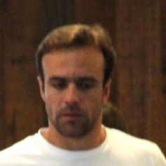 Roger Flores - Fotos, últimas notícias, idade, signo e biografia ...