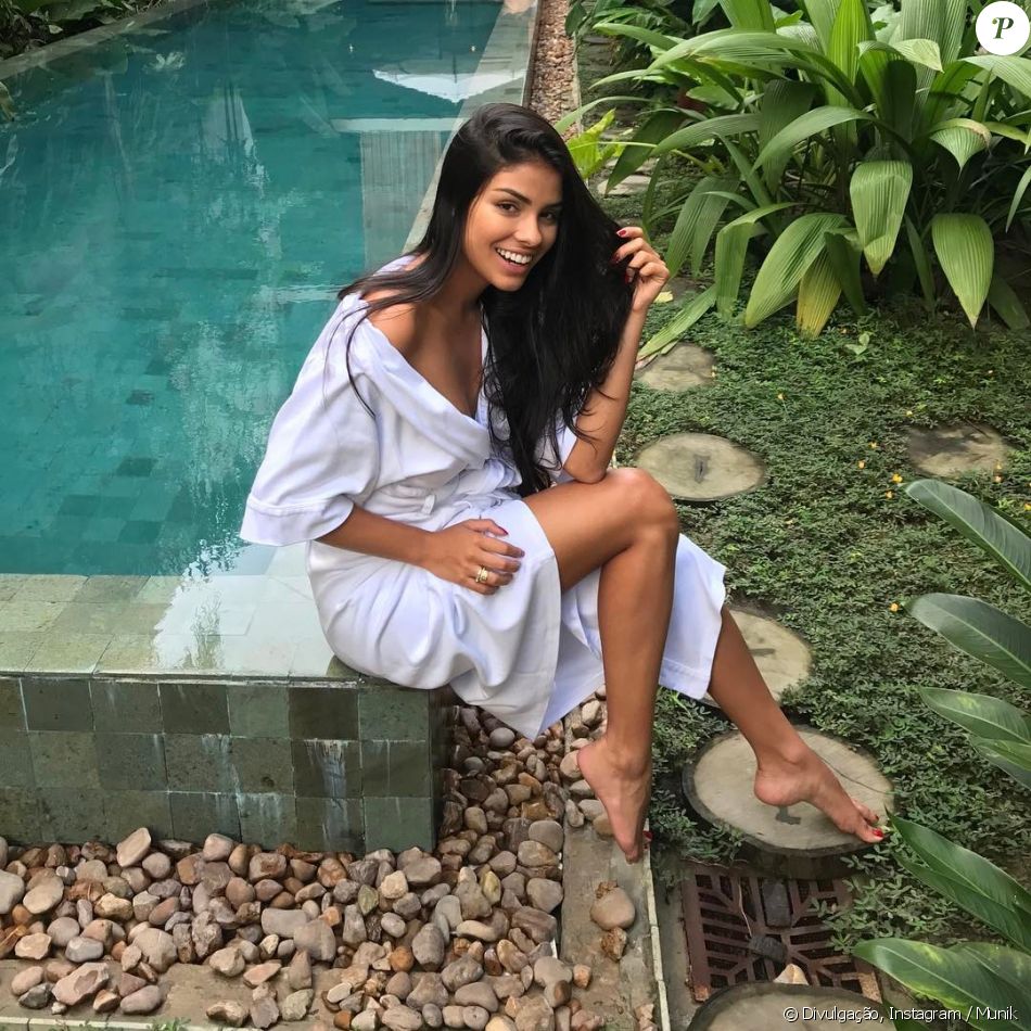 Ex-BBB Munik comemorou sua primeira viagem a Orlando nas redes sociais ...