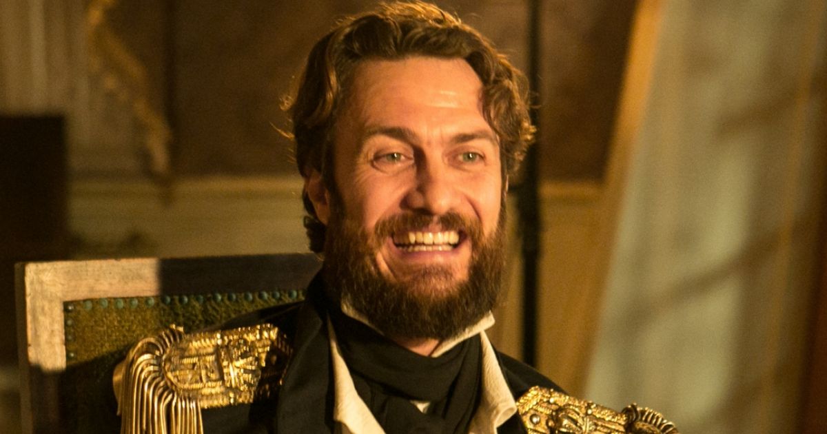 Thomas (Gabriel Braga Nunes) consegue adiar o processo de Domitila ...