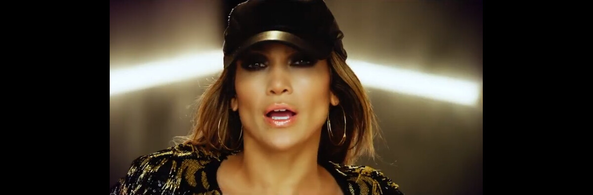 Foto: Jennifer Lopez sensualiza em clipe com Ricky Martin - Purepeople