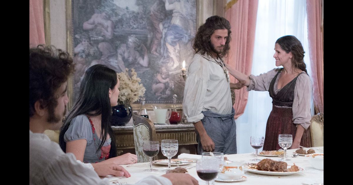 Anna (Isabelle Drummond) e Joaquim (Chay Suede) foram vítimas de uma ...