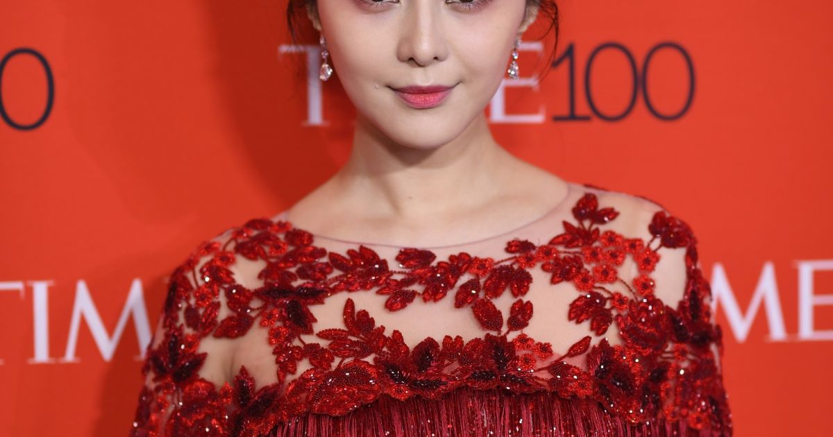 A atriz chinesa Fan Bingbing no baile de gala Time 100, em Nova York ...