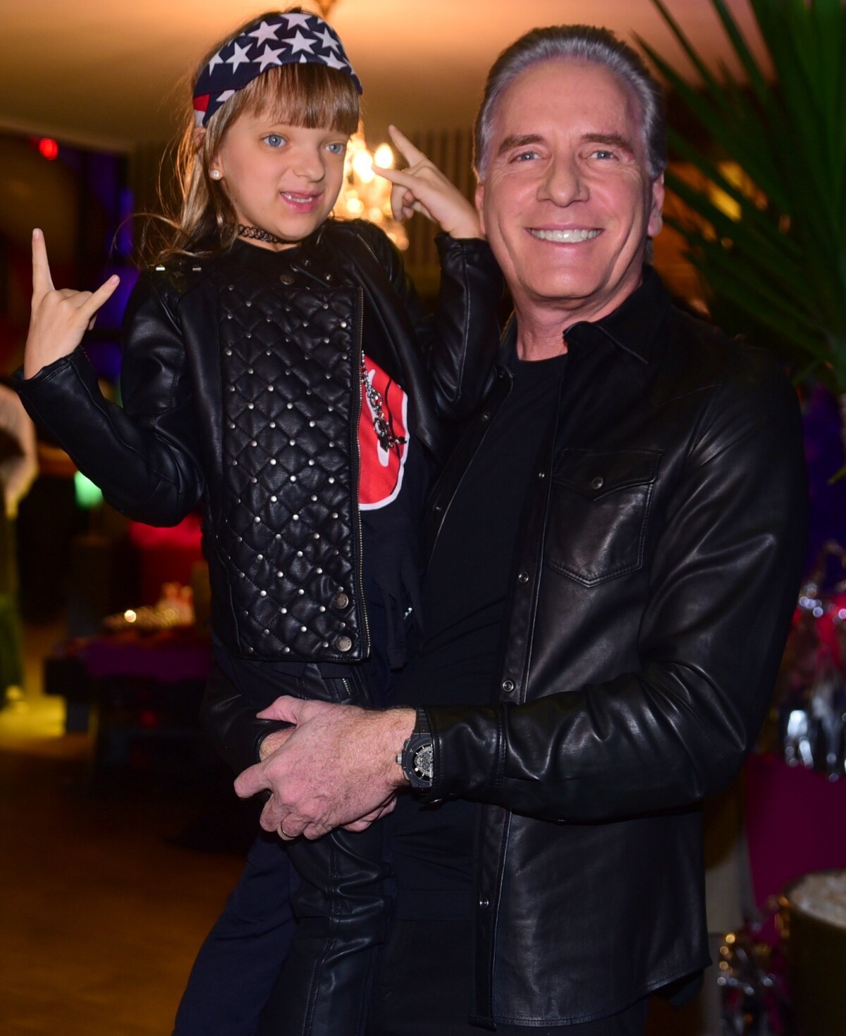 Foto: Roberto Justus cantou com a filha Rafaella, de 7 anos, em ...