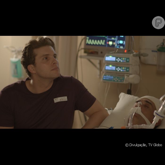 Além de sequestrar Manu (Milena Melo), o vilão Caio (Thiago Fragoso ...