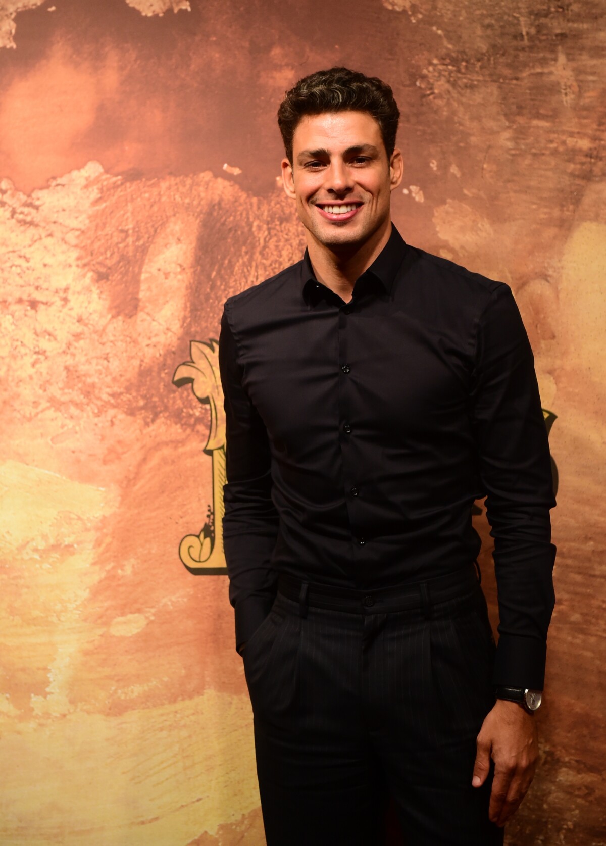 Foto: Cauã Reymond ganhou elogios da atriz Gabriela Spanic em programa ...