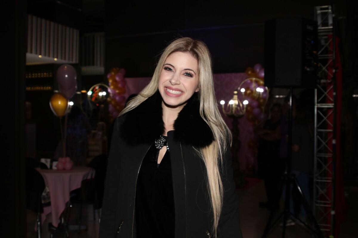 Foto: A apresentadora Danny Pink afastou rumores de romance com ex-BBB ...