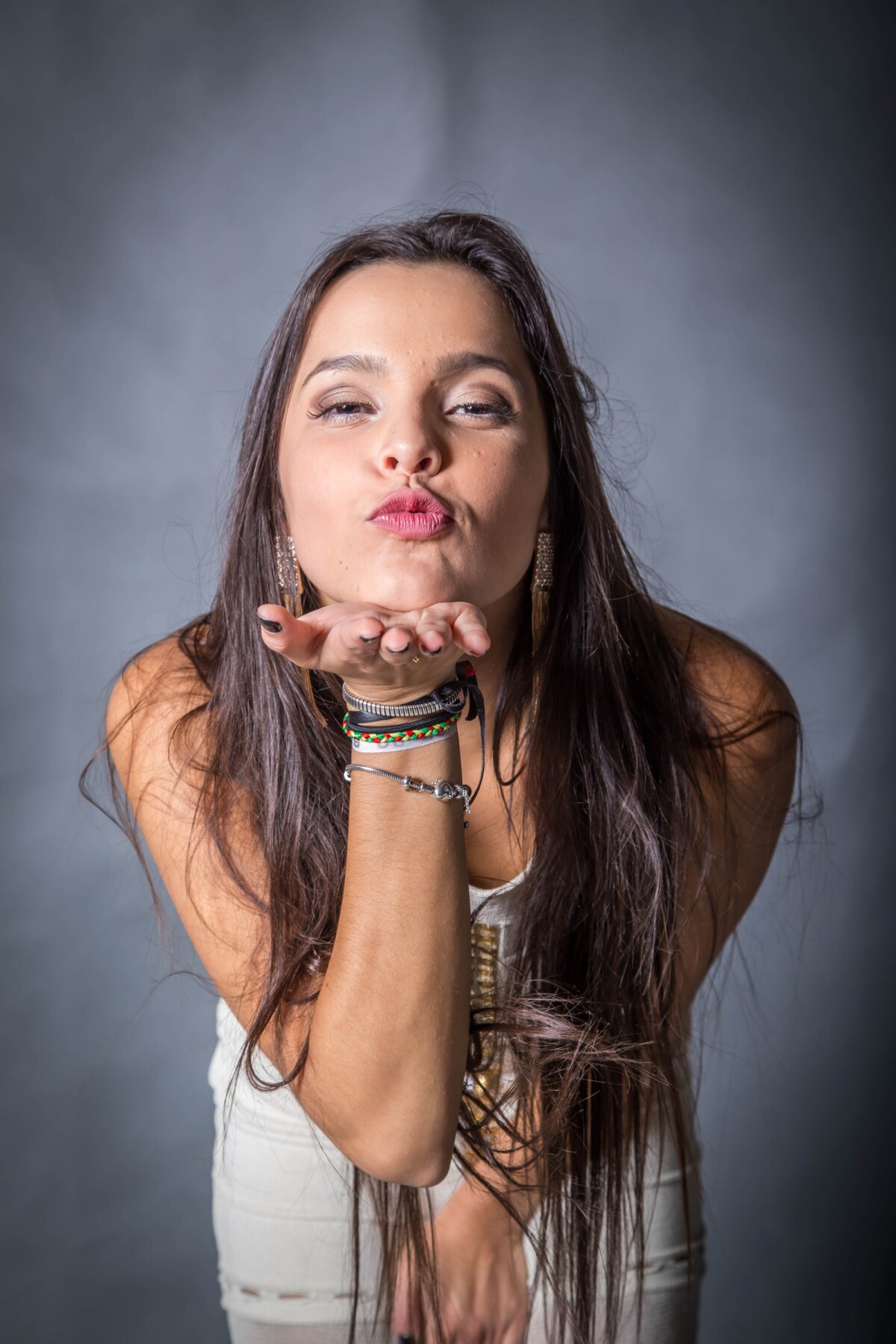 Foto: Emilly renovou o seu contrato com a TV Globo até janeiro de 2018 ...