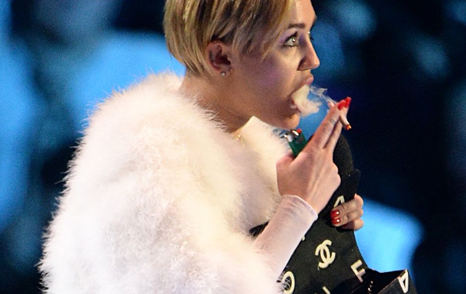 Rapper fala sobre abuso de drogas de Miley Cyrus: 'É insano' - Purepeople