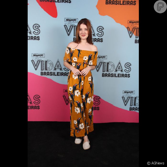 Jeniffer Oliveira apostou na estampa floral para o evento de Malhação ...