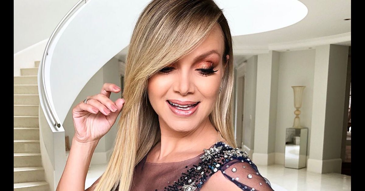 Eliana tem look definido por stylist em entrevista ao Purepeople ...