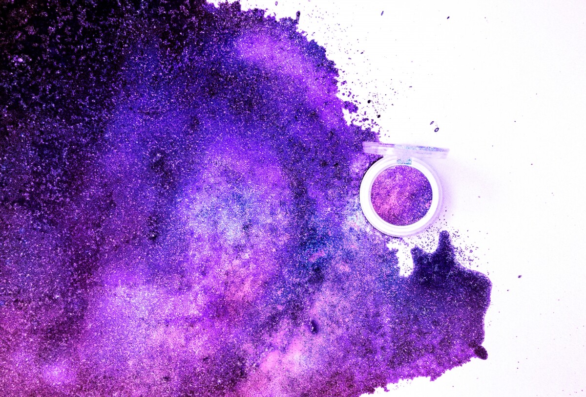 Foto: Ultra Violeta é escolhida como a cor de 2018 - Purepeople