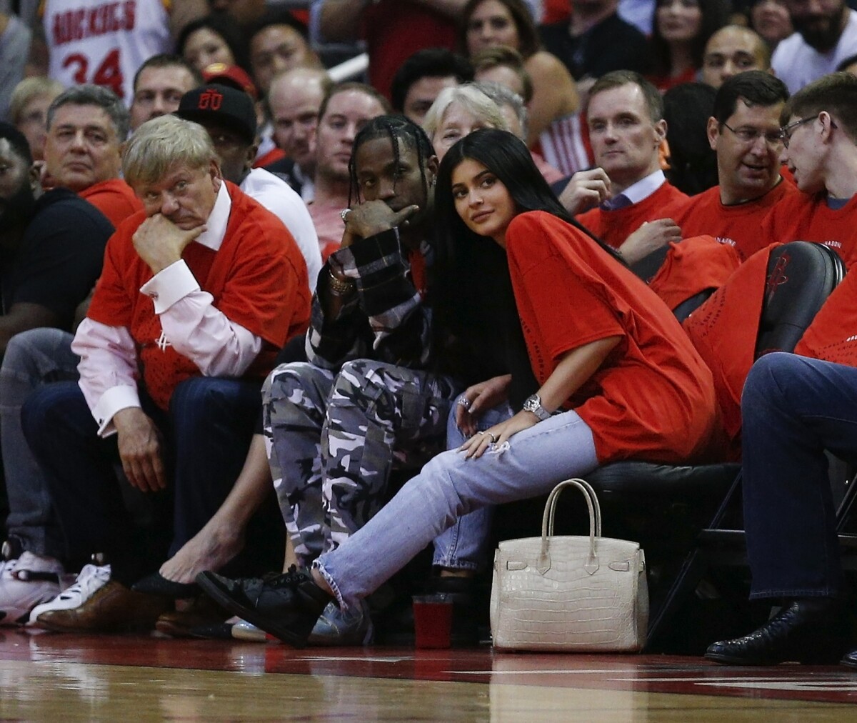Foto: Após nascimento da filha, Kylie Jenner e Travis Scott estão ...