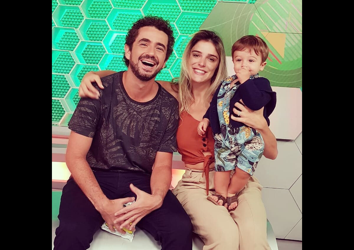 Foto: Felipe Andreoli e Rafa Brites comemoraram o primeiro ano de Rocco ...