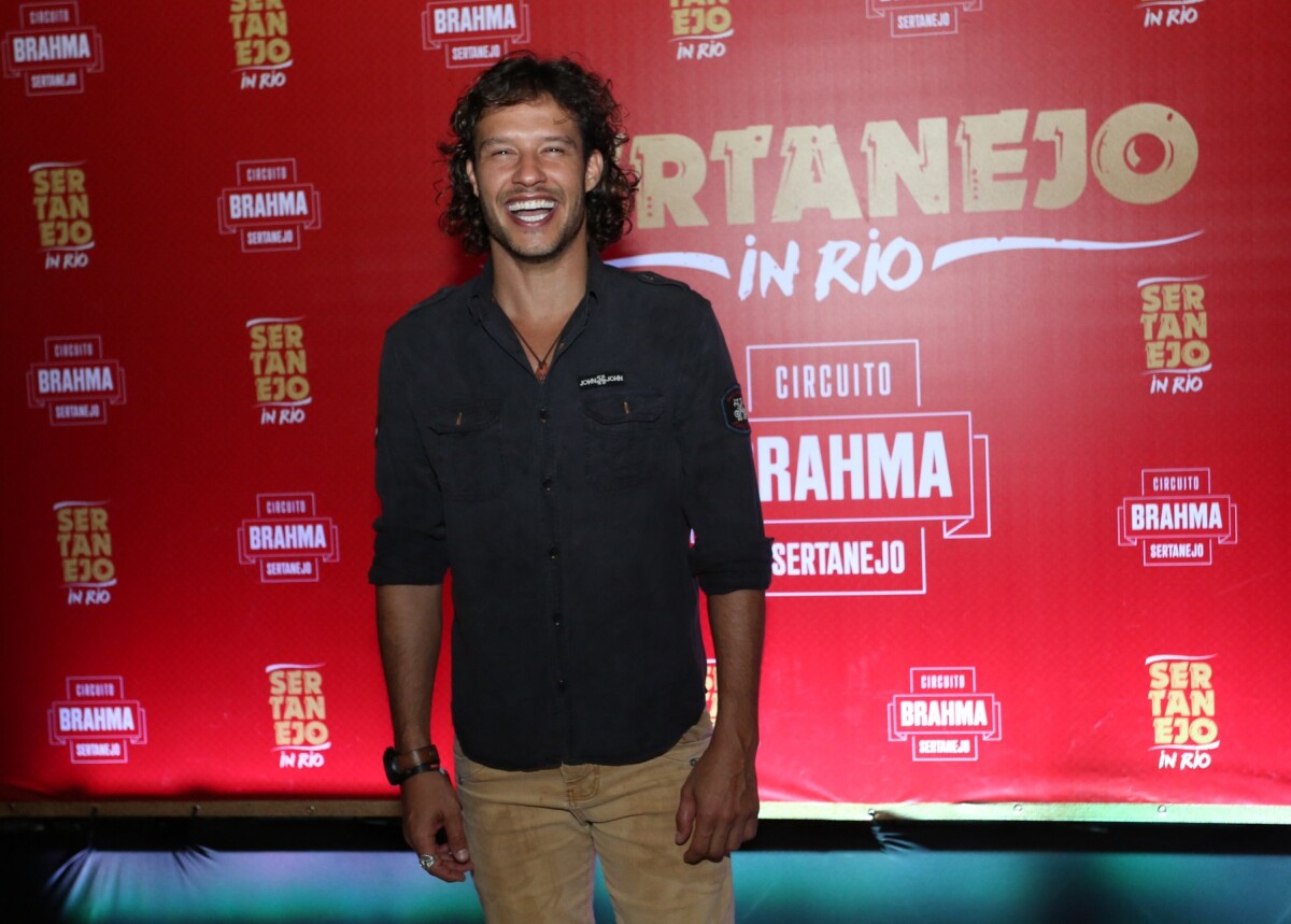 Foto: Nando Rodrigues esteve no show de Henrique & Juliano no Km de ...
