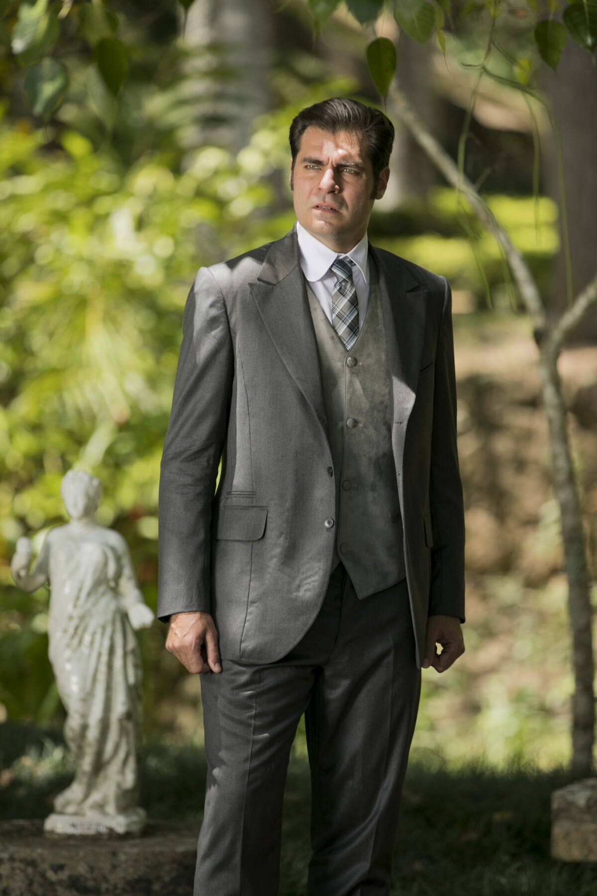 Foto: Julieta (Gabriela Duarte) desdenha da preocupação de Susana ...