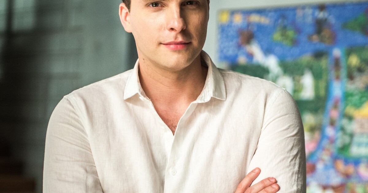 Após cirurgia, Thiago Fragoso retoma gravação de novela na segunda ...