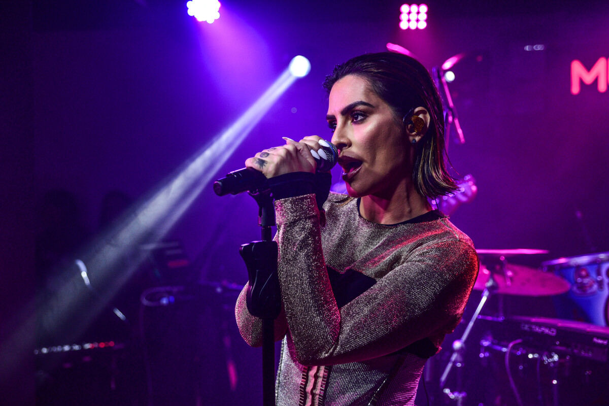 Foto: Cleo estreou no palco como cantora em um pocket show em São Paulo ...
