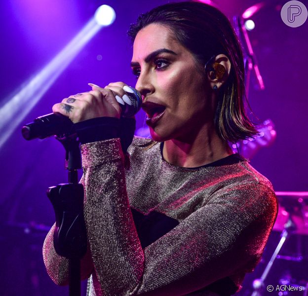 Cleo faz 1º show como cantora e recebe Gloria Pires e família em SP ...