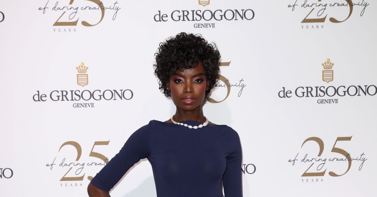 A modelo Maria Borges usou vestido em modelo sereia em jantar De ...