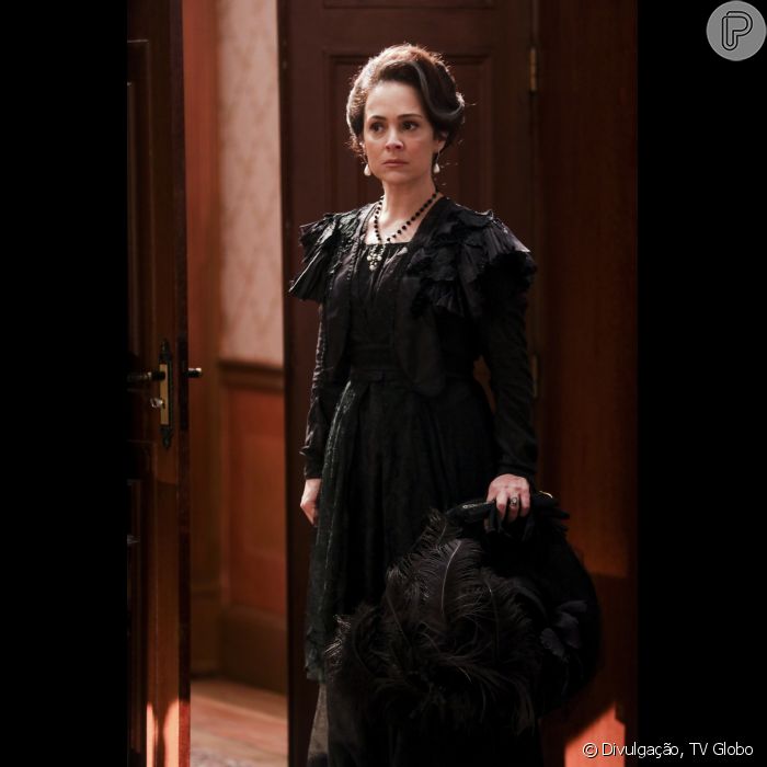 Julieta (Gabriela Duarte) explica sua decisão a Susana (Alessandra ...