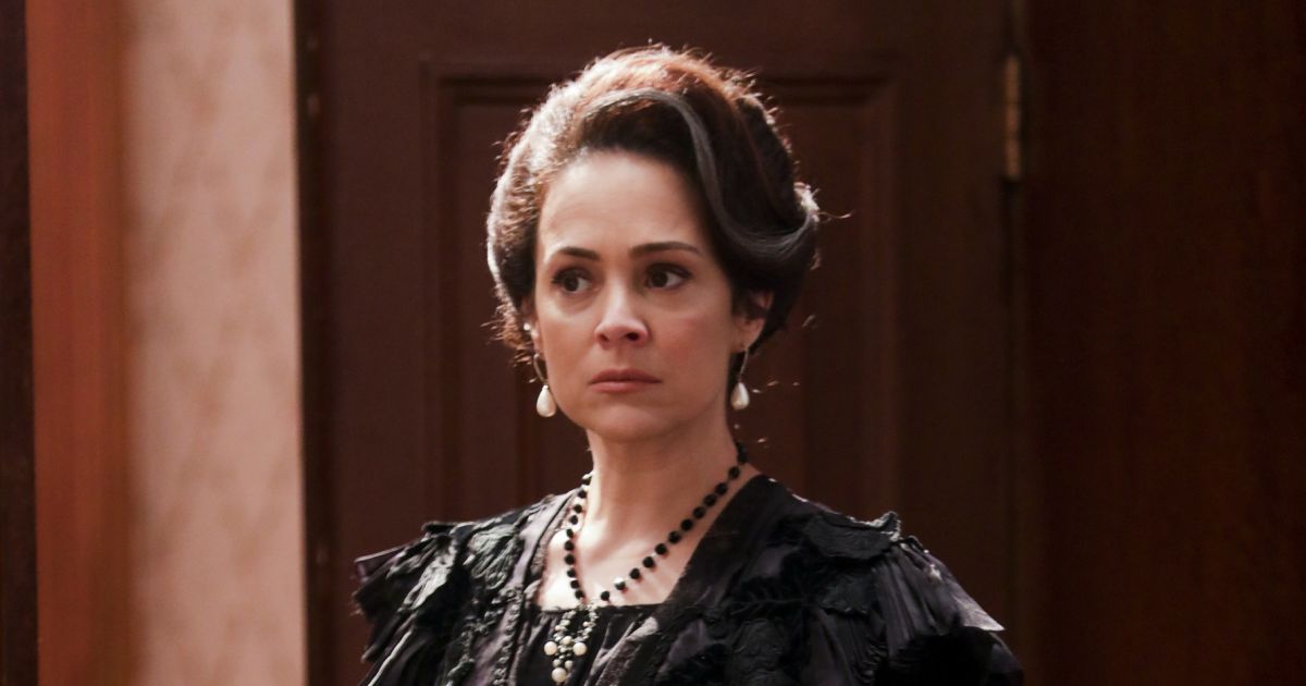 Julieta (Gabriela Duarte) explica sua decisão a Susana (Alessandra ...