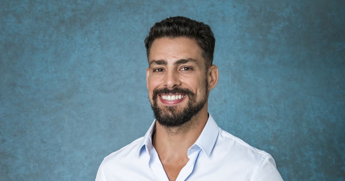 'Sem barba', escreveu Cauã Reymond na legenda da selfie com o novo ...