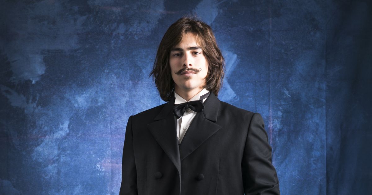 Bruno Montaleone vai interpretar um poeta na novela 'O Tempo Não Para ...