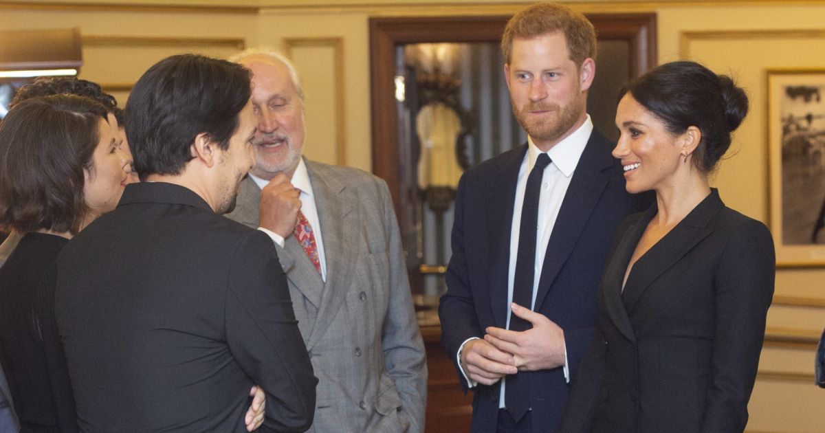 Meghan Markle escolheu um vestido da label canadense Judith & Charles ...