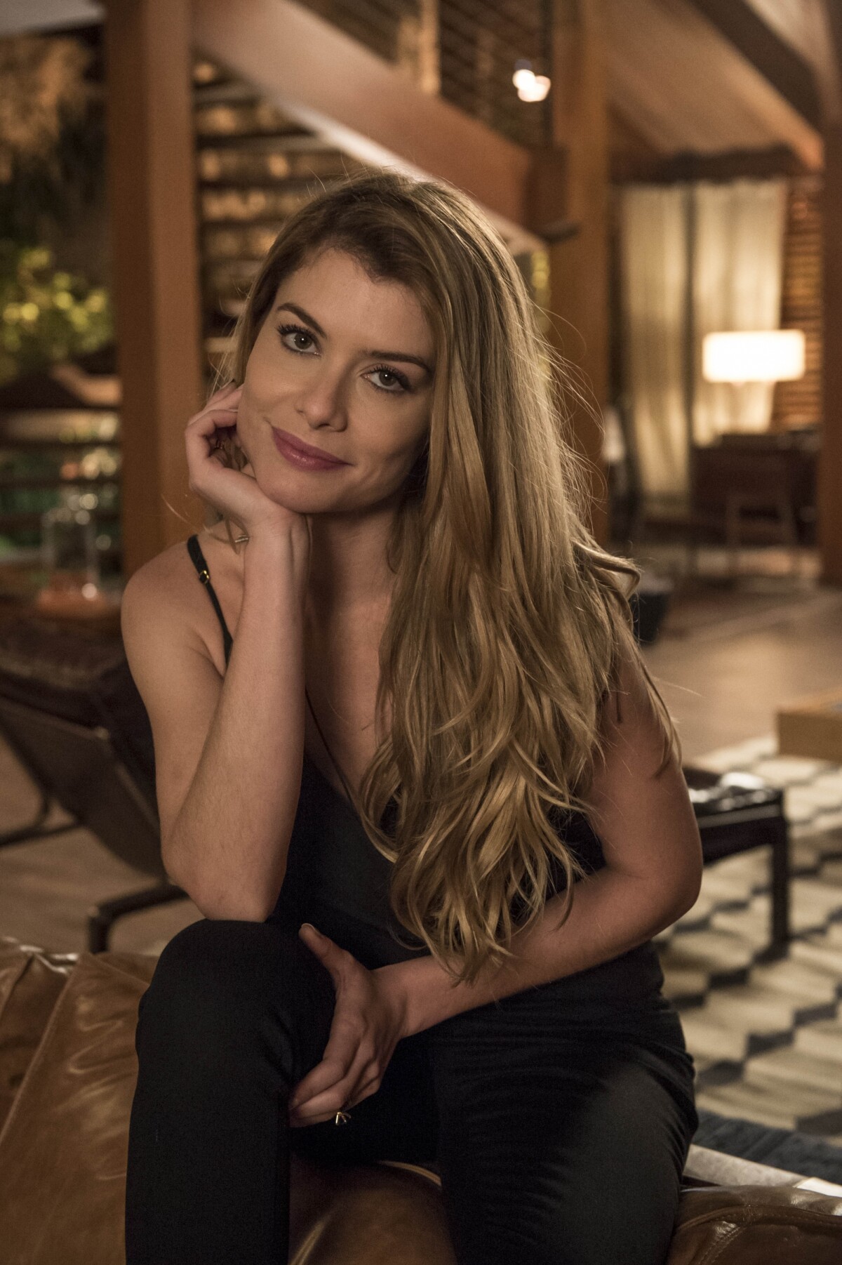 Foto: Alinne Moraes está animada para viver mais uma vilã em sua ...