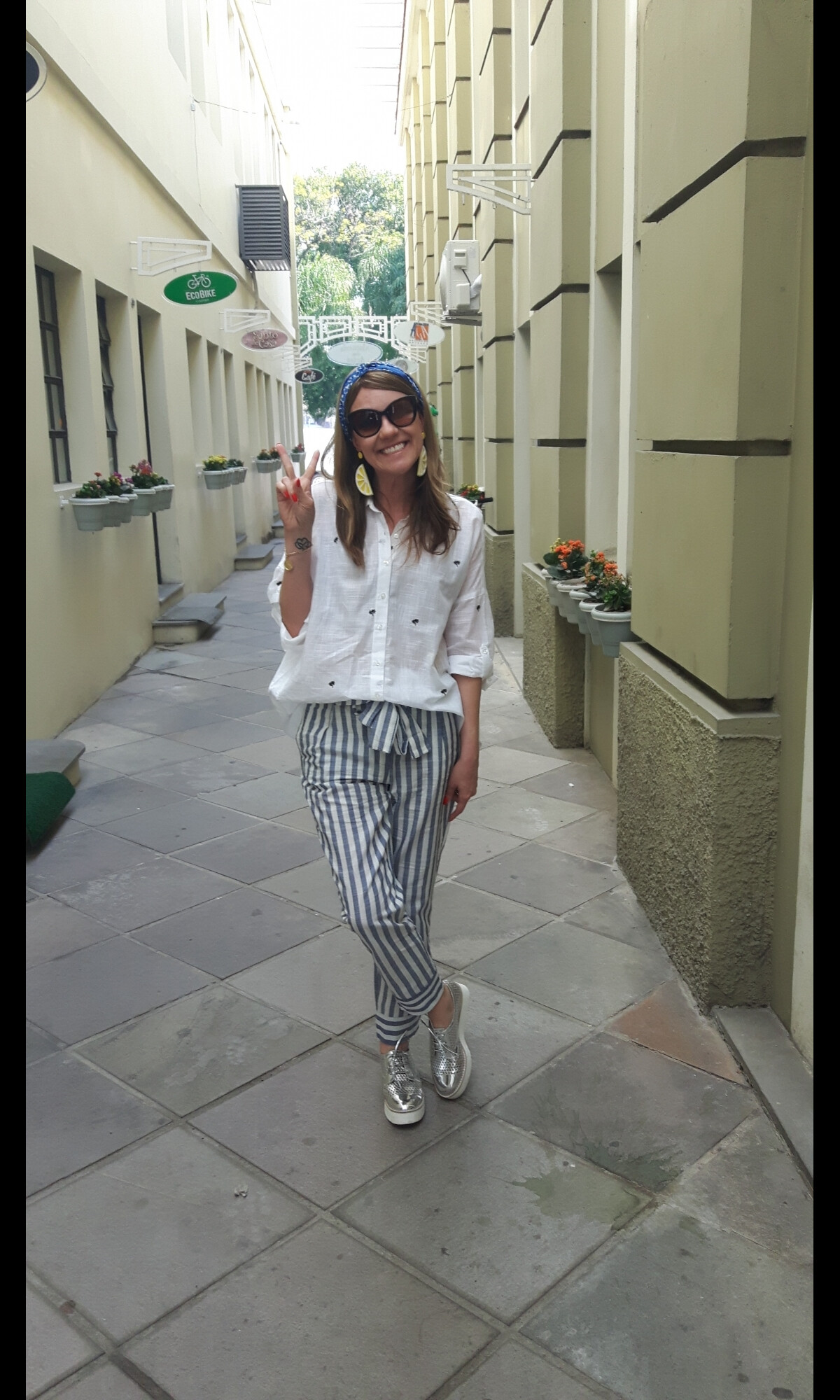 Foto: Ana Ávila faz look do dia quando vai à quimioterapia - Purepeople