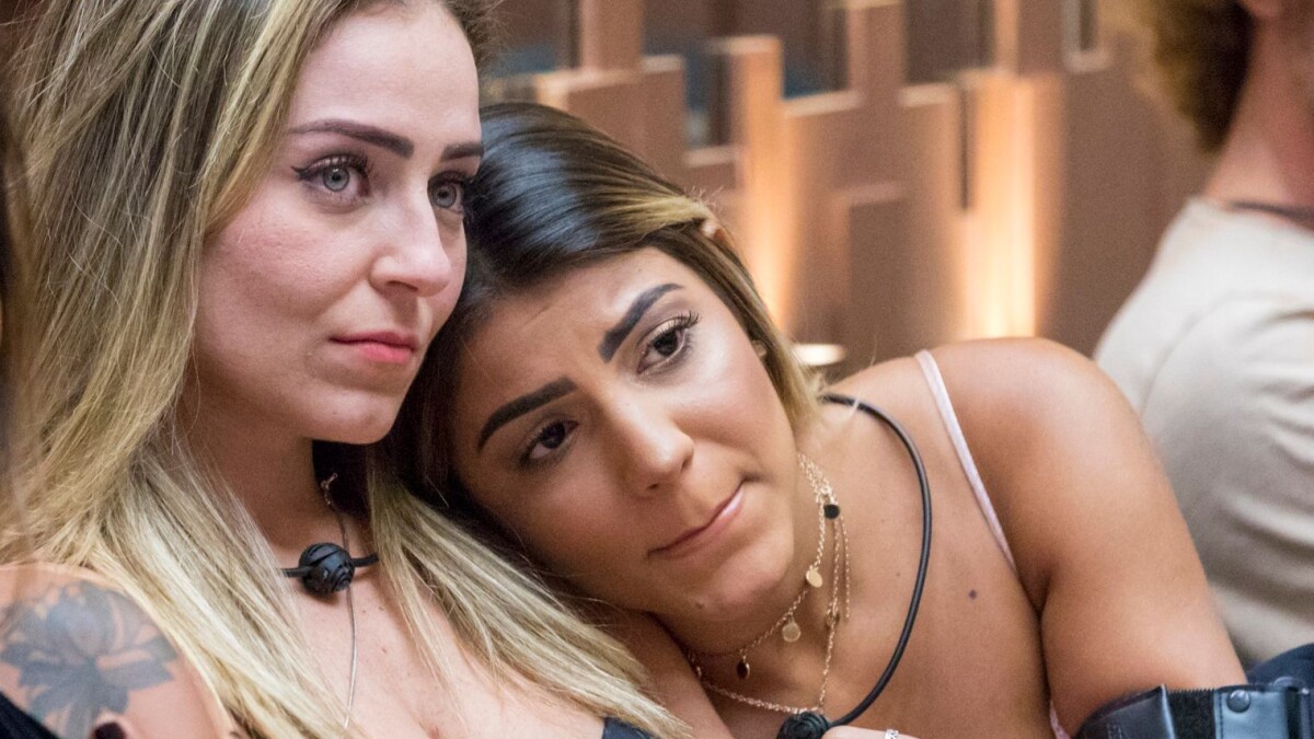 Foto: Campeã do 'BBB19', Paula foi defendida pela amiga Hariany ...