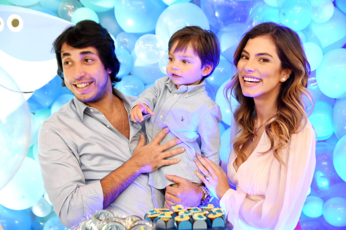 Foto: Bruna Hamú e o marido, Diego Moregola, são pais de Júlio, de 2 ...